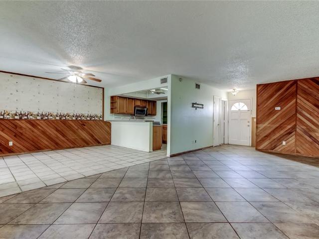 965 Whitman Dr, Sarasota, FL 34243 | MLS #TB8467