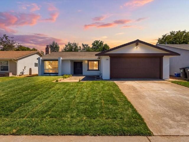9664 Elmira Cir, Sacramento, CA 95827