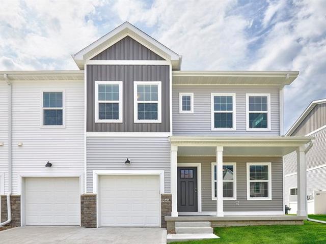 9664 Starview Dr, West Des Moines, IA 50266