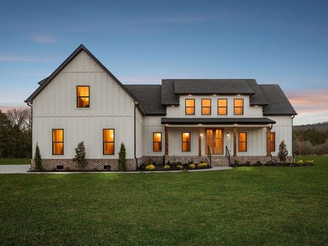 9665 McKee Rd, Lascassas, TN 37085