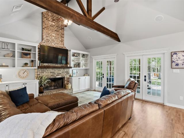 9669 Woodview Drive