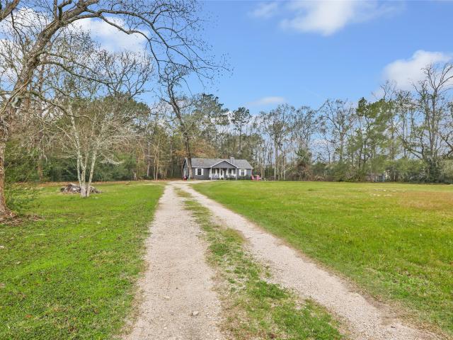 9660 Fostoria Rd, Cleveland, TX 77328 | MLS #10357 | Compass
