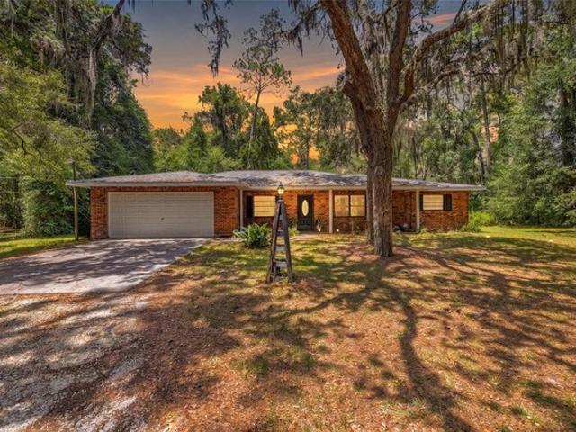 9661 W Deepwoods Dr, Crystal River, FL 34428