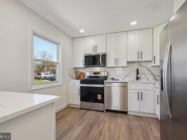 9662 Westport Lane