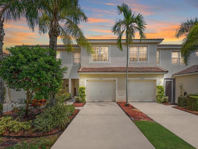9663 Lago Dr, Boynton Beach, FL 33472
