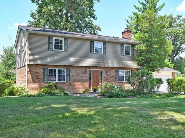 9663 Placid Dr, West Chester, OH 45241