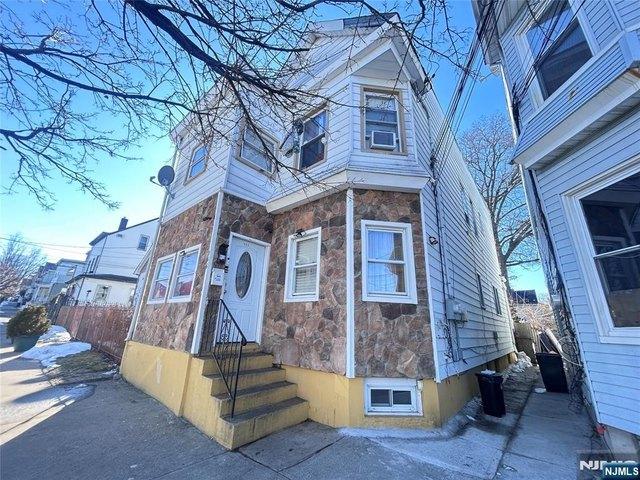 966 E 24th St, Paterson, NJ 07513