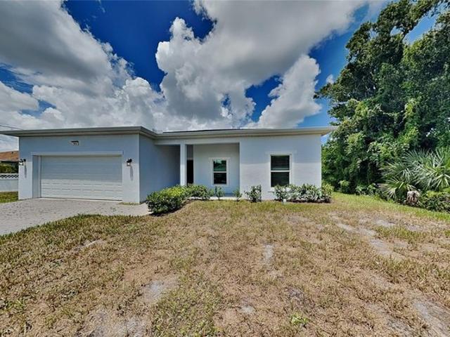 966 Hood Ave NW, Port Charlotte, FL 33948