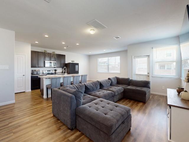 966 Harper Lane