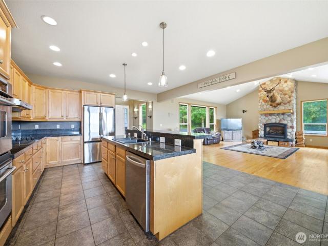 966 Lookout Road