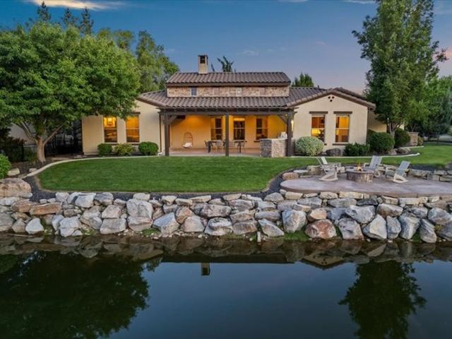 966 W Watersford Dr, Eagle, ID 83616