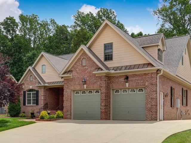 966 Tremore Club Dr, Burlington, NC 27215