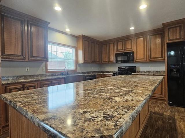 9674 Orchard Way, Fenton, MI 48430
