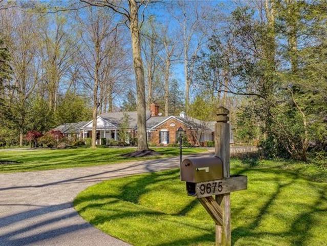 9675 Rollin Rd, Waite Hill, OH 44094
