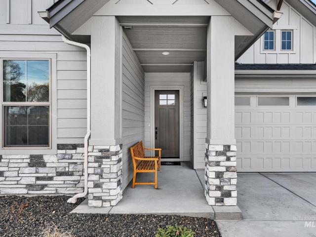 9675 W Snow Wolf Ln
