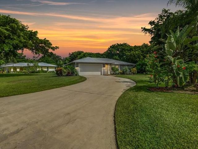 9675 Winchester Wood, Naples, FL 34109