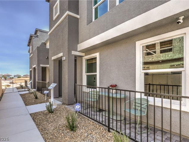 9676 Horseshoe Canyon St, Las Vegas, NV 89178 | Compass