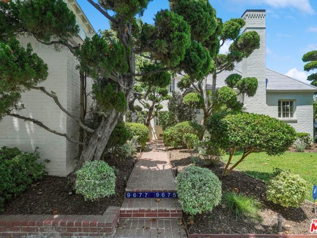 9677 Charleville Blvd, Beverly Hills, CA 90212 | MLS #26634
