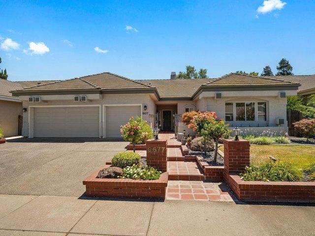 9677 Soaring Oaks Dr, Elk Grove, CA 95758