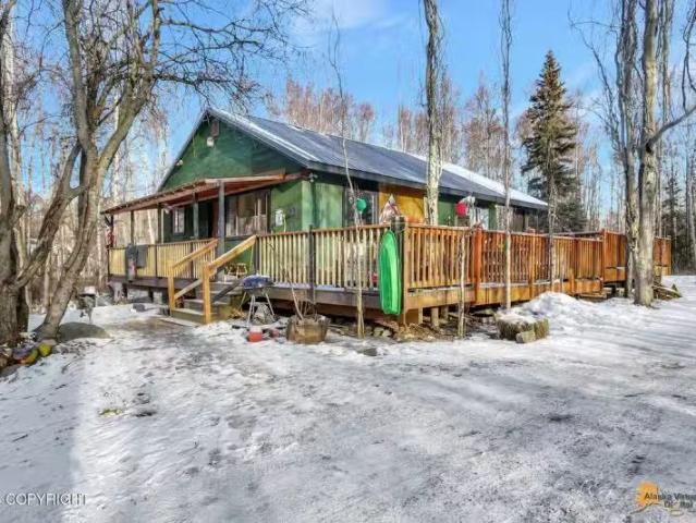 9679 S OVERLOOK DR, WASILLA, AK 99623 Single Family Residence.