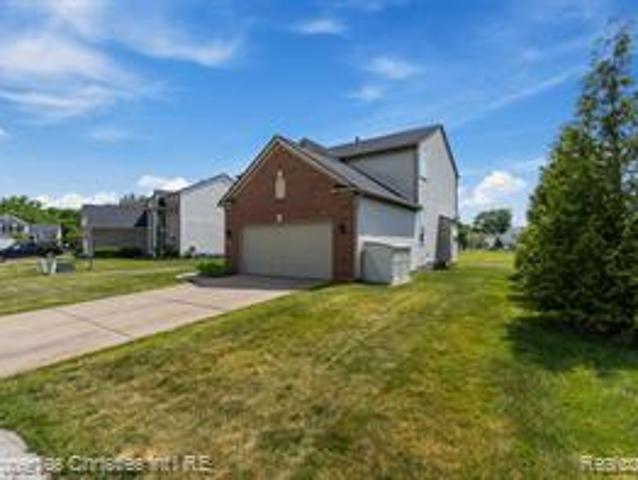 9670 Wexford Drive