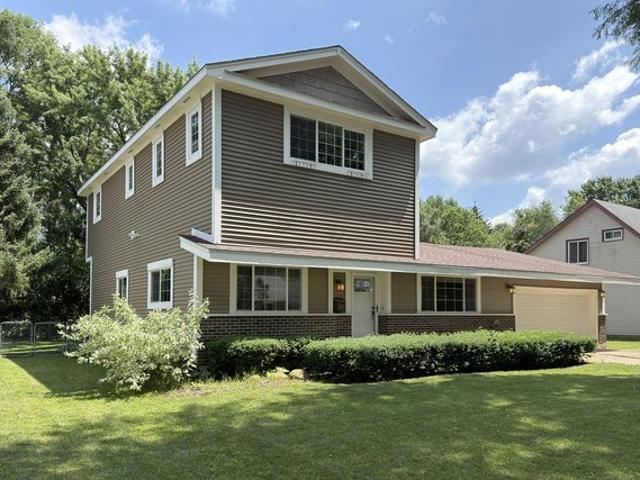 967 Cardiff Dr, Crystal Lake, IL 60014