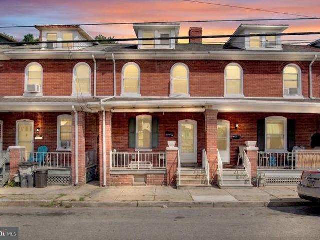 967 E King St, York, PA 17403
