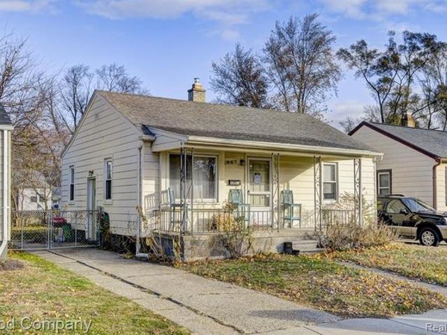 967 E Shevlin Ave, Hazel Park, MI 48030