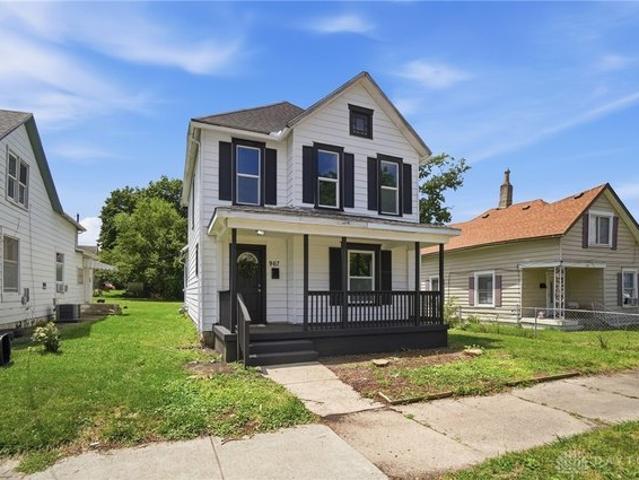 967 James St, Springfield, OH 45503