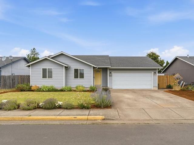 967 Jessicas Ct SE, Albany, OR 97322
