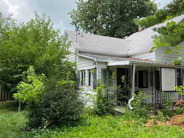 967 N Noble Street