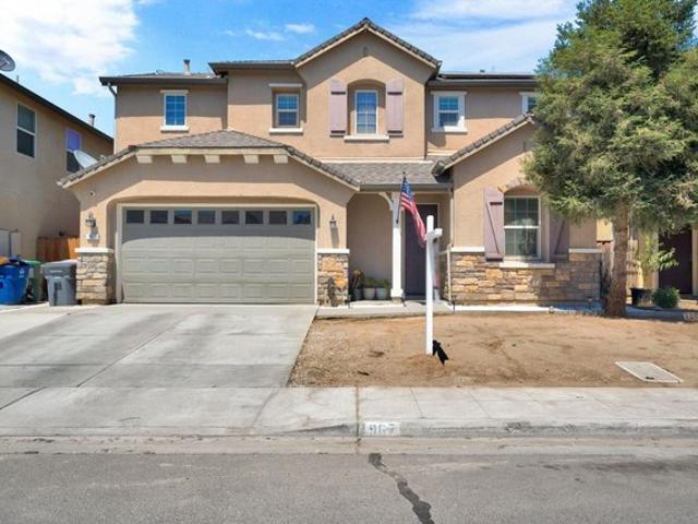 967 Papaya St, Madera, CA 93638