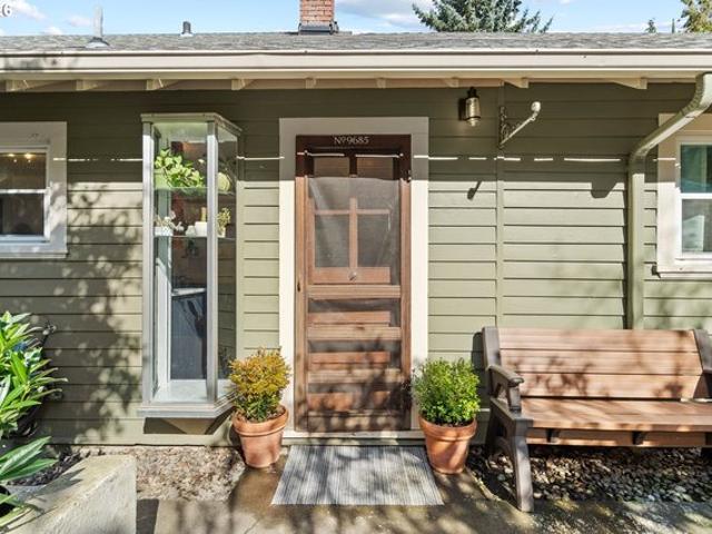 9685 NW Saint Helens Rd, Portland, OR 97231