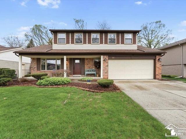 9686 Rose St, Taylor, MI 48180