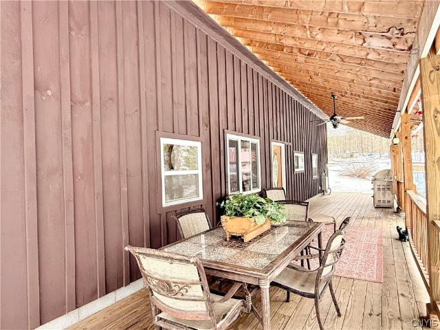 9689 Erie Canal Road