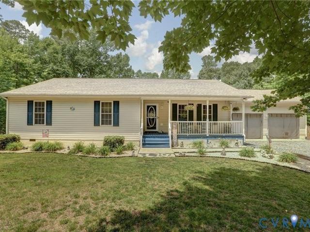 9689 Shannon Hill Rd, Louisa, VA 23093