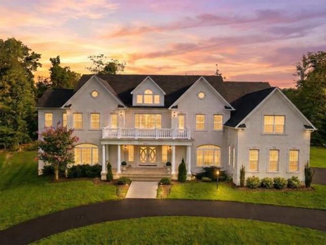 9683 Alexandra Nicole Dr, Lorton, VA 22079
