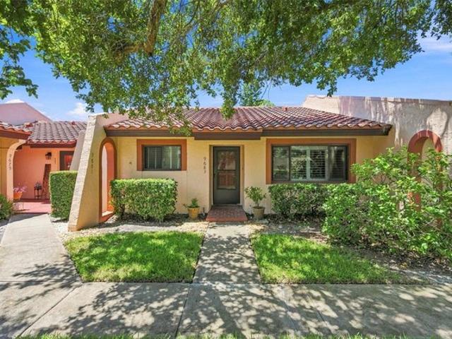 9683 86th Ave, Seminole, FL 33777