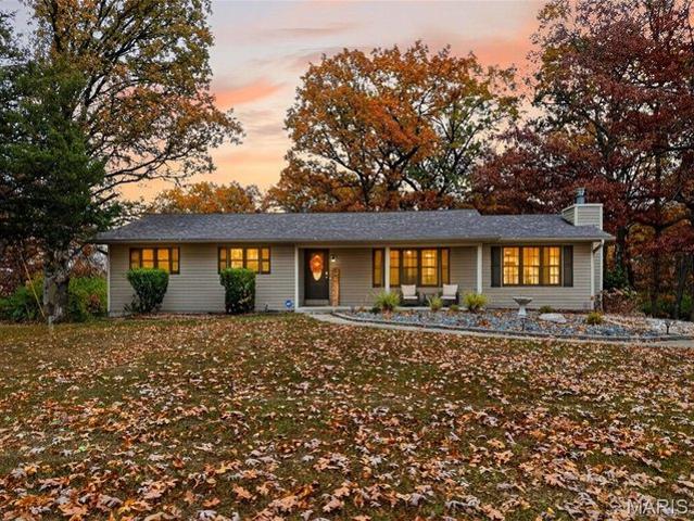 968 Highway EE, Winfield, MO 63389
