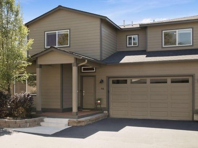 968 NE Paula Dr, Bend, OR 97701
