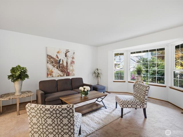 968 NW Calypso Circle