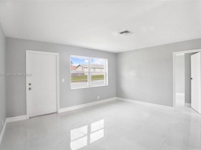 968 W 9th St, Riviera Beach, FL 33404
