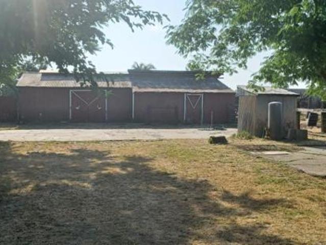 9698 Palm St, Delhi, CA 95315