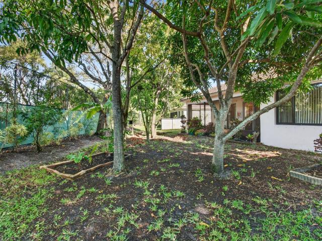 9692 Sandpiper Ln, West Palm Beach, FL 33411 | MLS #B26008