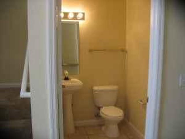 $969 / 2br Home is calling reserve your townhome today! Gainesville FL