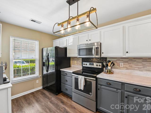 969 Heritage Parkway