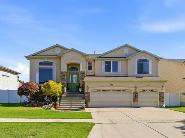 969 W Foxboro Dr S, North Salt Lake, UT 84054
