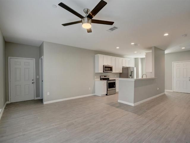 969 W Highway 71 # 4102