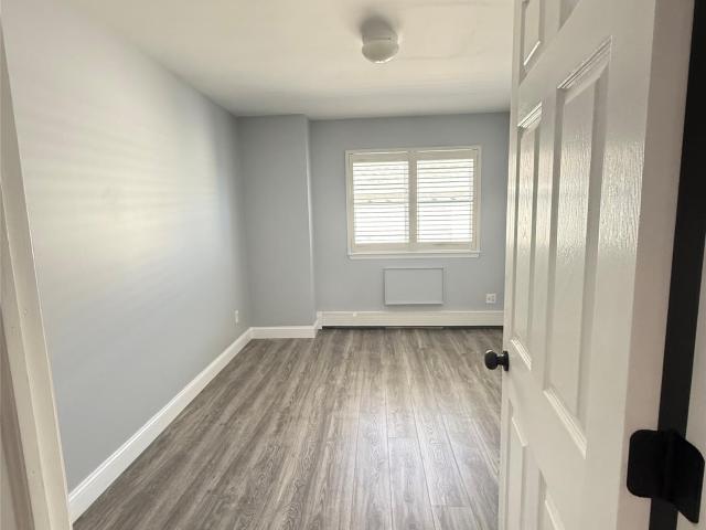 96 18 Shore Front Parkway