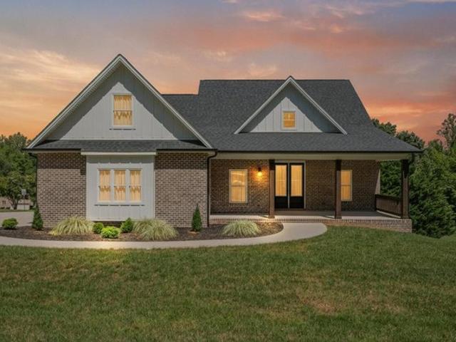 96 Two Creek Dr, Lynchburg, VA 24502
